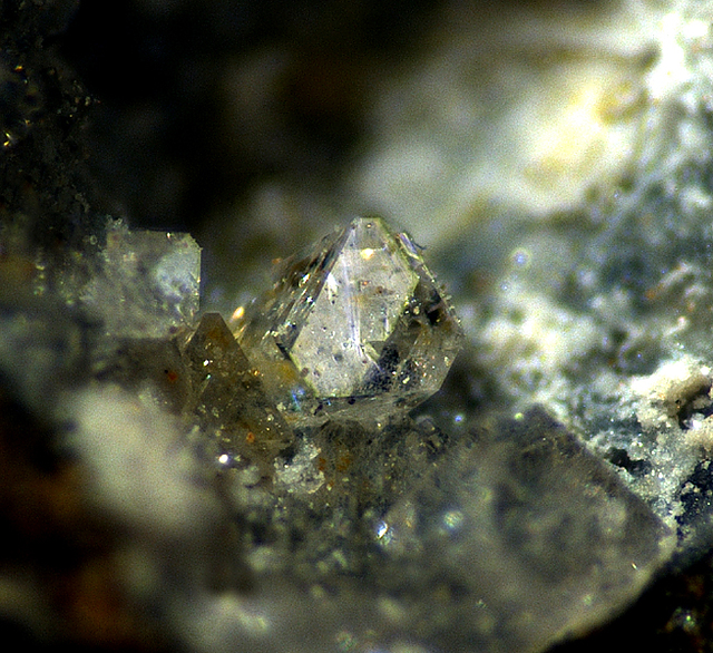Senarmontite