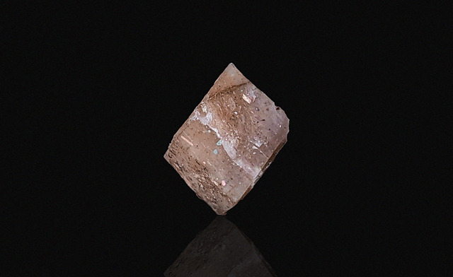 Feldspar Group (Var: Sunstone), Albite (Var: Peristerite)