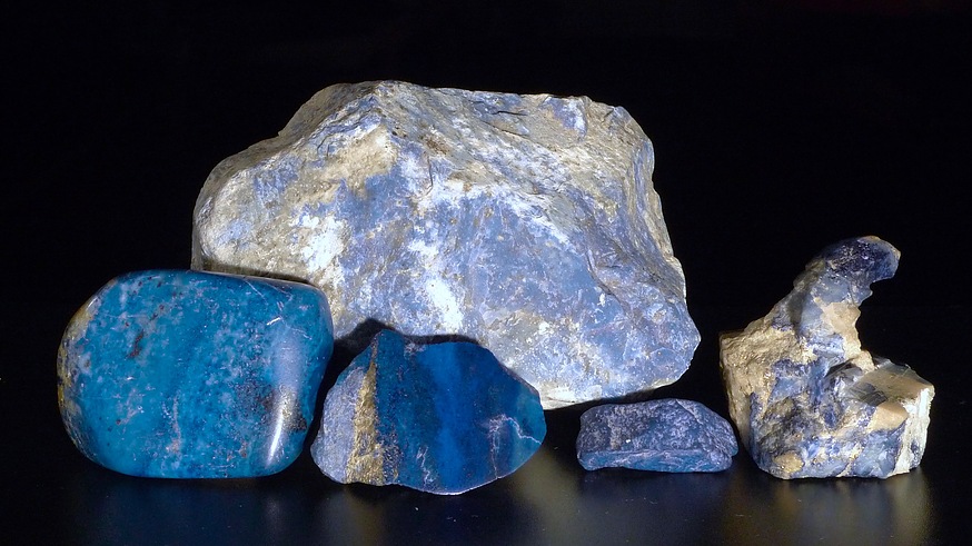 What type of rock is lapis lazuli store