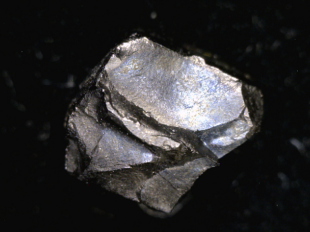 Thucholite: Mineral information, data and localities.