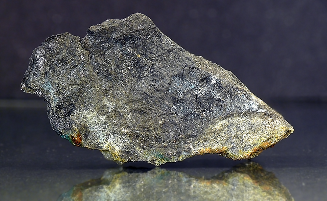 Kamiokite, Molybdenite, Ilsemannite, Jordisite
