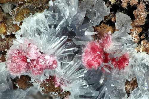 Variscite Group: Mineral information, data and localities.