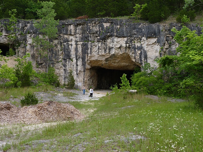 Photo Gallery: Columbia Quarry No. 3, Valmeyer, Monroe County, Illinois ...