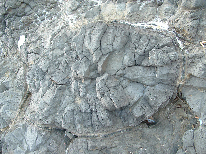 Pillow lava: Mineral information, data and localities.