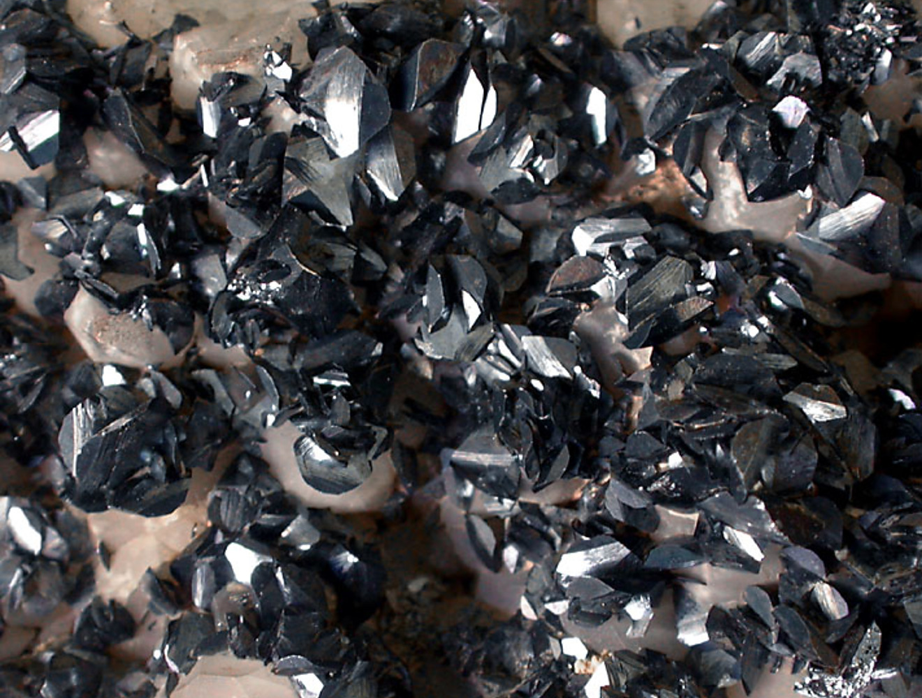 Specularite: Mineral information, data and localities.