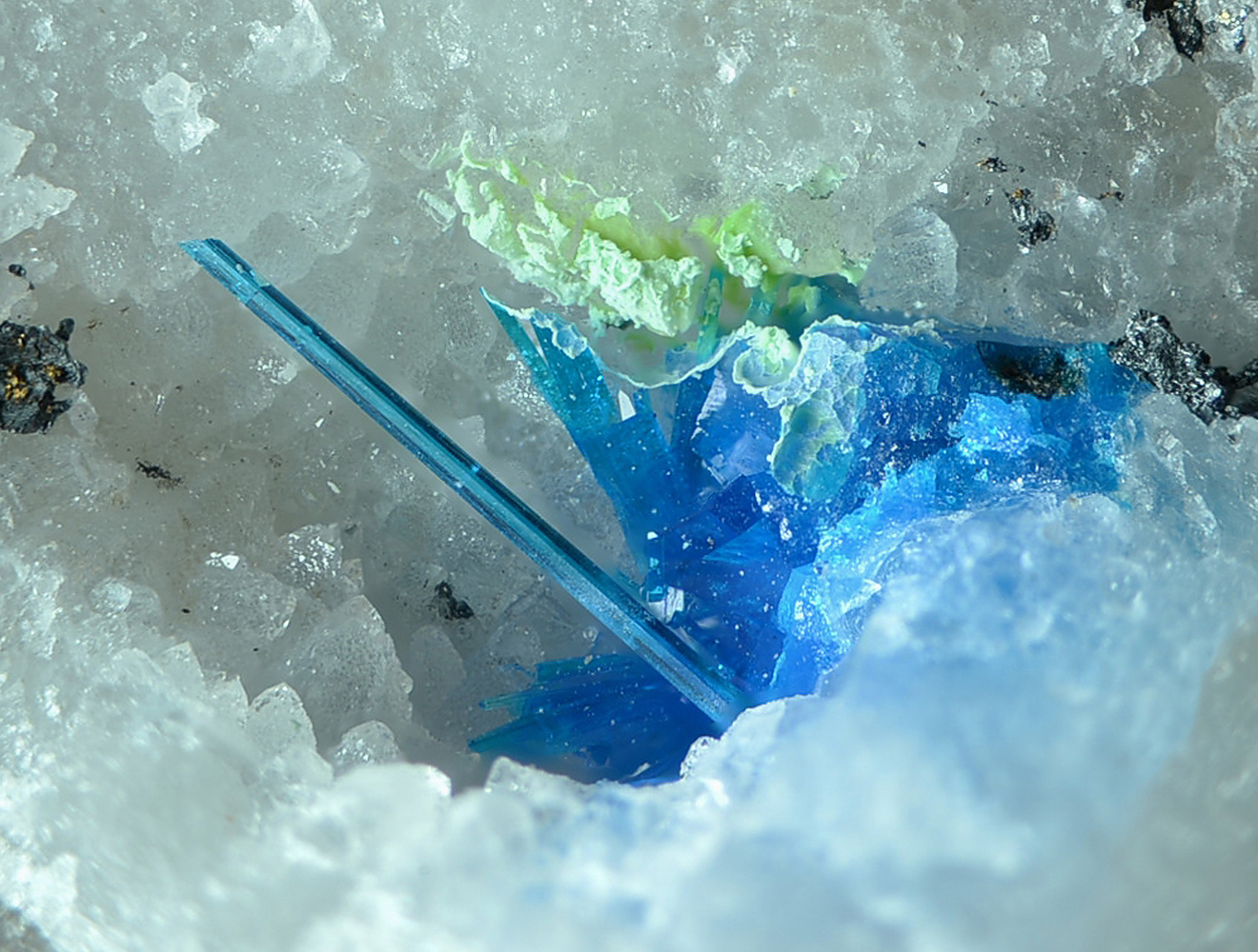 Teineite: Mineral information, data and localities.