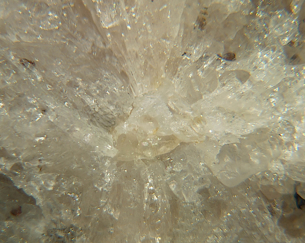 Coesite: Mineral information, data and localities.