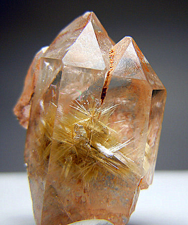 Rutile, Quartz