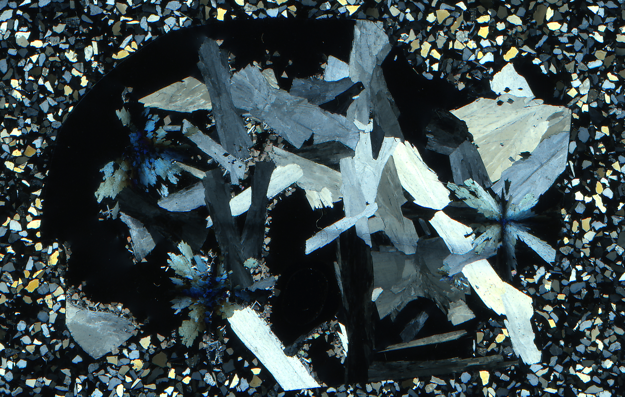 Education : Chert/chalcedony thin sections