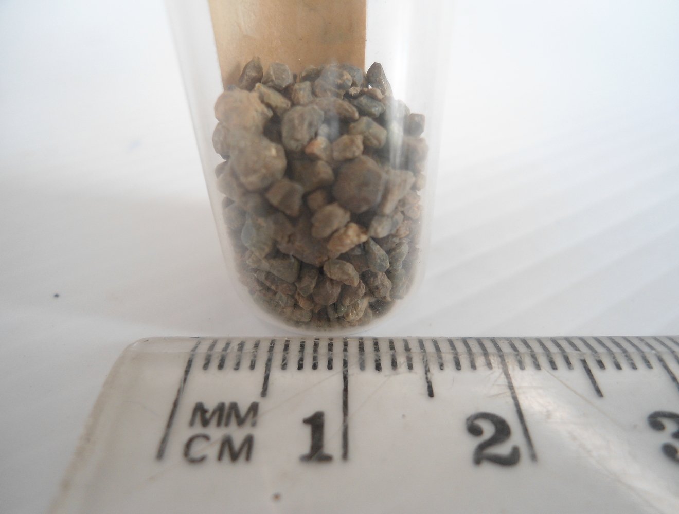 Naegite: Mineral information, data and localities.