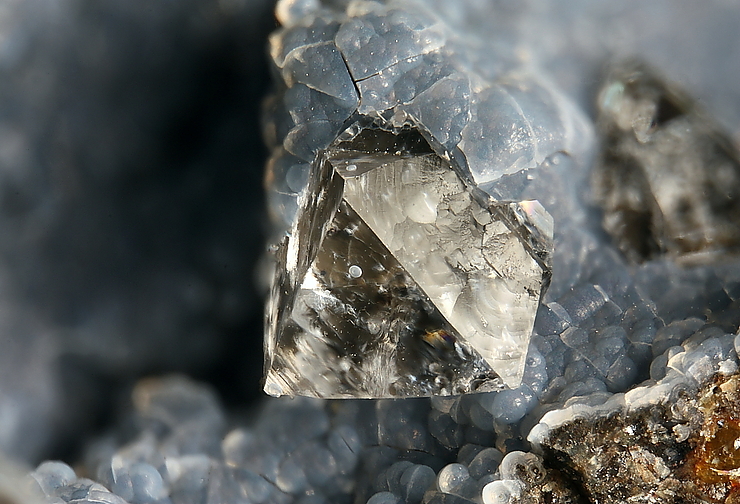 Faujasite-Na: Mineral information, data and localities.