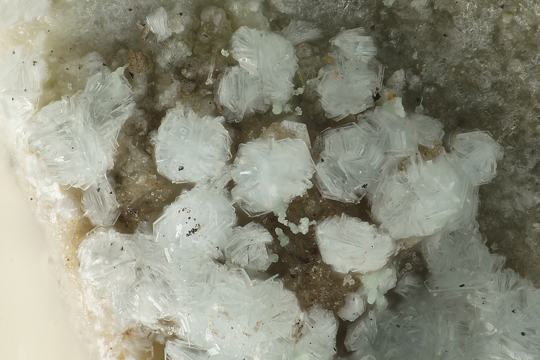 Taranakite: Mineral information, data and localities.