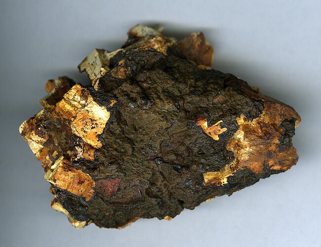 Akaganeite: Mineral information, data and localities.