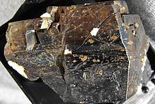 General : Mineral Cup 2025 - Day 24: Cuprosklodowskite vs. Mannardite