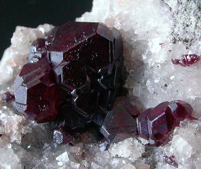 Cuprite, Calcite