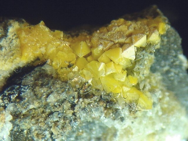 Arsenolite: Mineral information, data and localities.