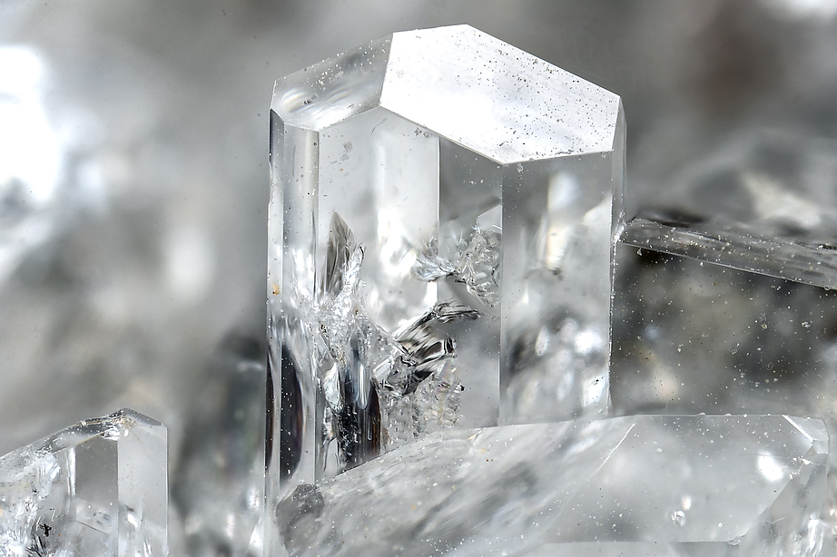 Meionite: Mineral information, data and localities.