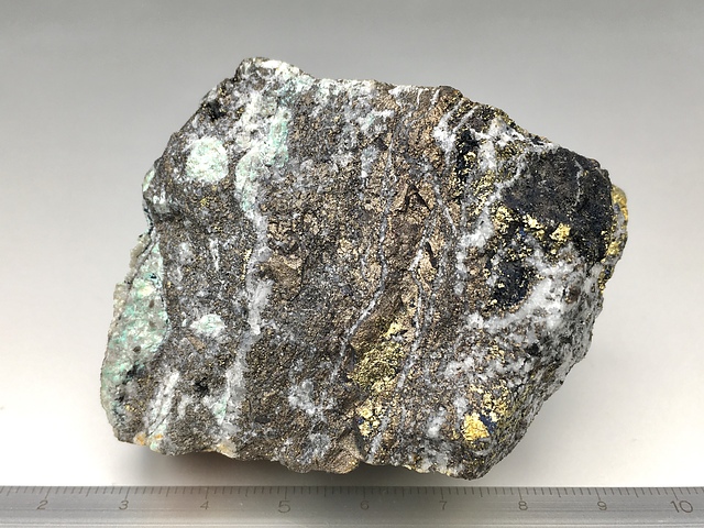 Stannoidite, Chalcopyrite