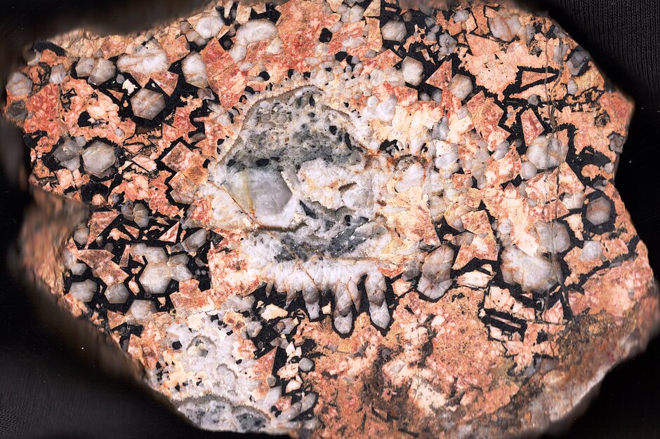 The mineralogy of Tin