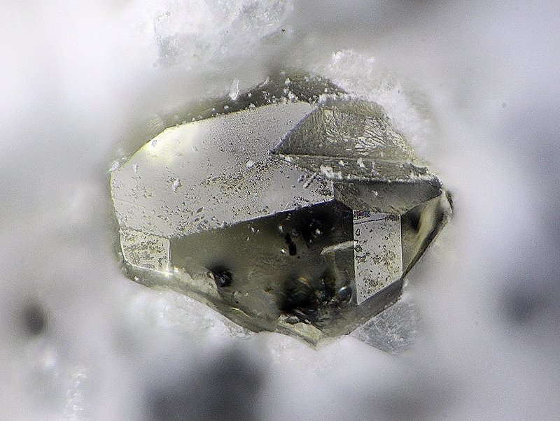 Monticellite, Calcite