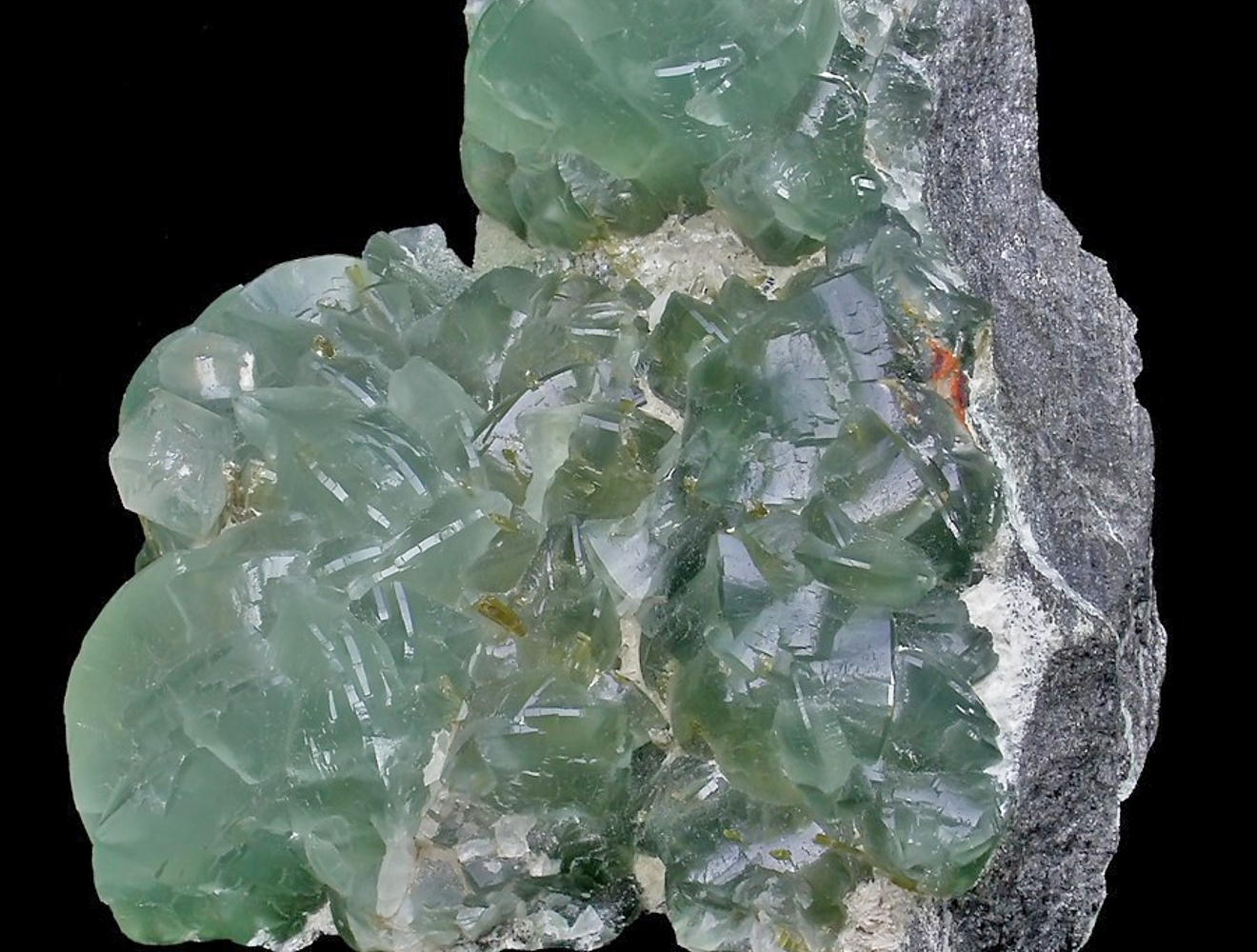 Prehnite: Mineral information, data and localities.