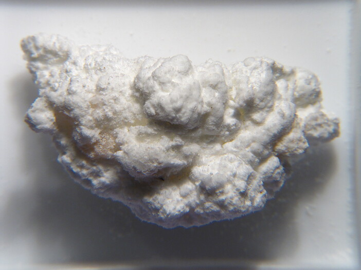 Nitratine: Mineral information, data and localities.