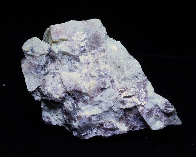 Zircon (Var: Cyrtolite), Cryolite