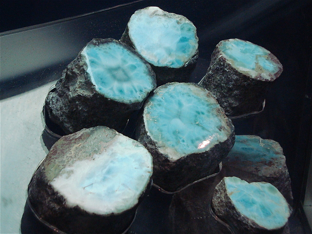 Pectolite (Var: Larimar)