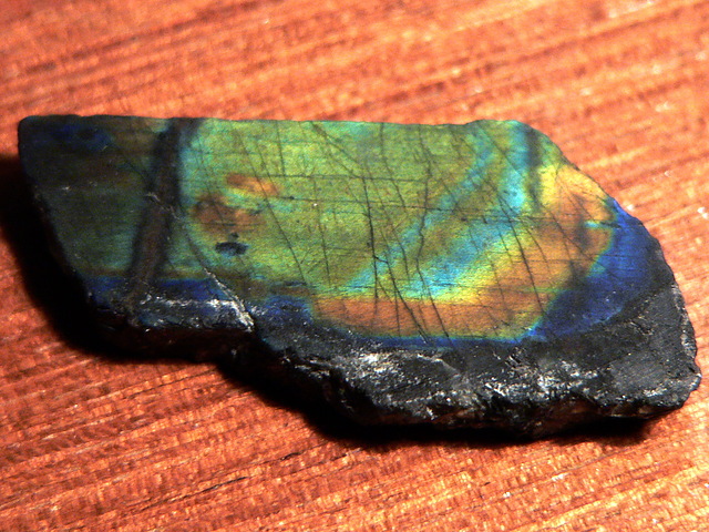 Anorthite (Var: Labradorite)