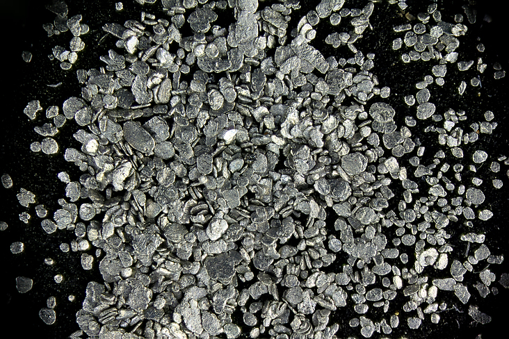 Iron-Platinum alloy: Mineral information, data and localities.