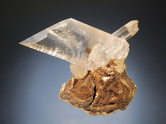 Gypsum: Mineral information, data and localities.