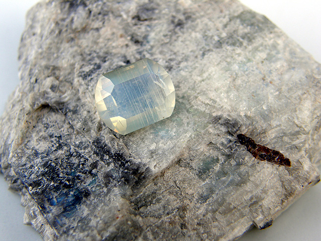 Perthite (Var: Cryptoperthite)