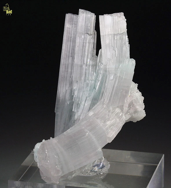 Achroite: Mineral information, data and localities.