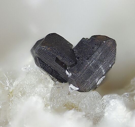 Pyroxmangite: Mineral information, data and localities.