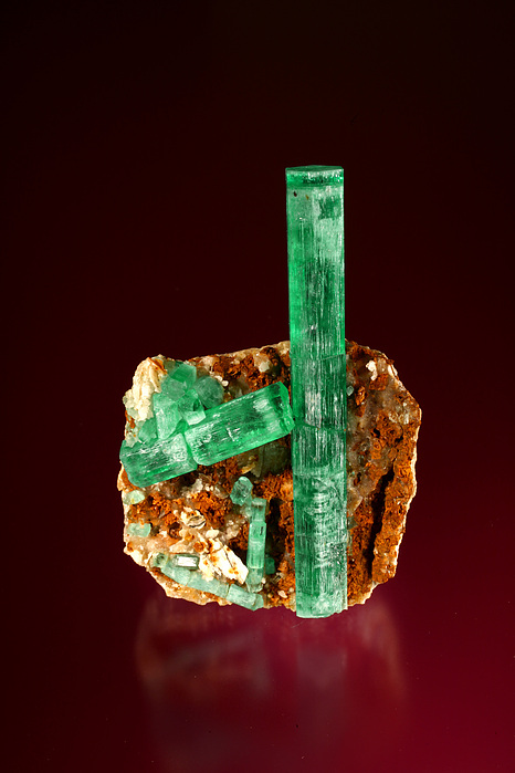 Emerald: Mineral information, data and localities.