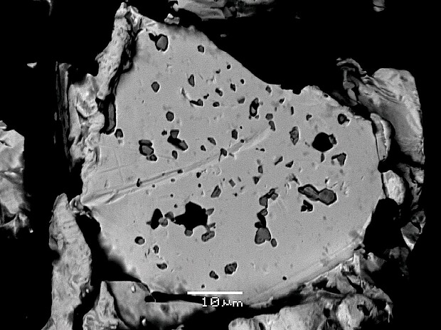 Hollingworthite-Irarsite Series: Mineral information, data and localities.
