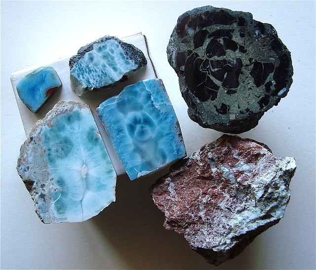 Pectolite (Var: Larimar)