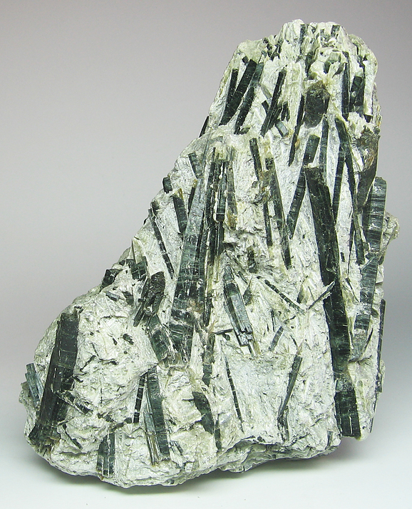Actinolite: Mineral information, data and localities.
