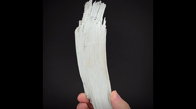 Serpentine Subgroup (Var: Picrolite)