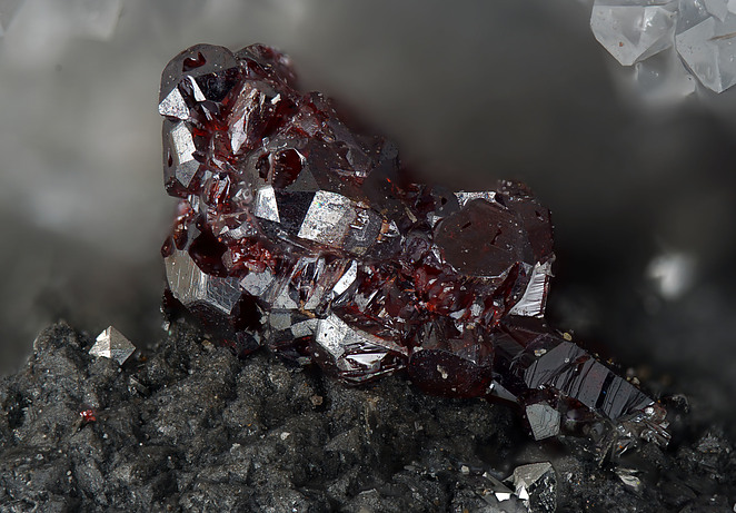 Proustite: Mineral information, data and localities.