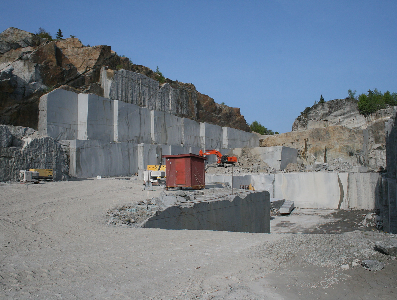 Midtfjellet Quarry, Malerød, Larvik Commune, Vestfold, Norway