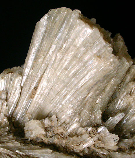 Probertite: Mineral information, data and localities.