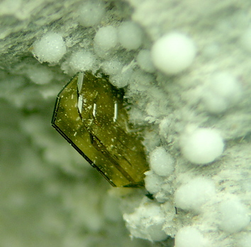 mindat.org - Fayalite