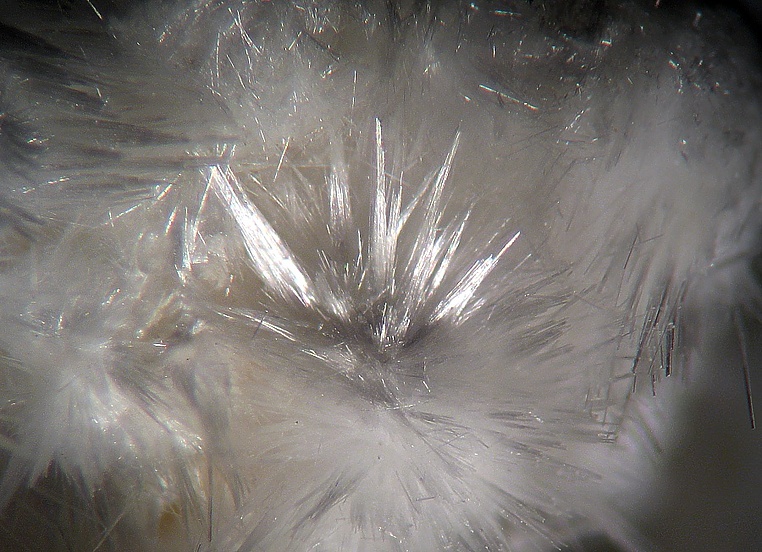 Ulexite: Mineral information, data and localities.