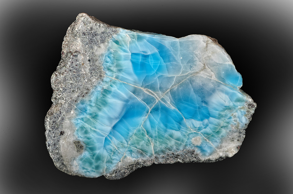 Larimar: Mineral information, data and localities.