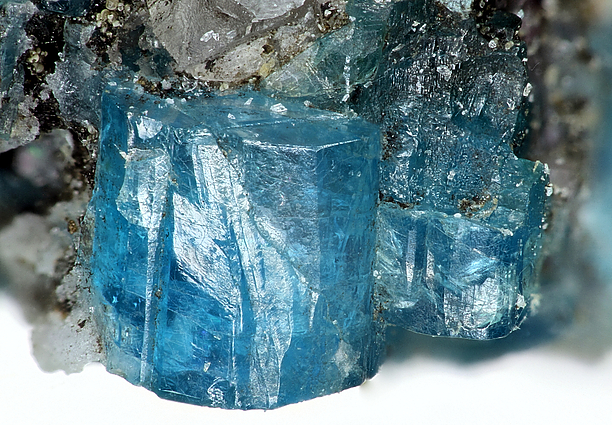 Cyprine: Mineral information, data and localities.