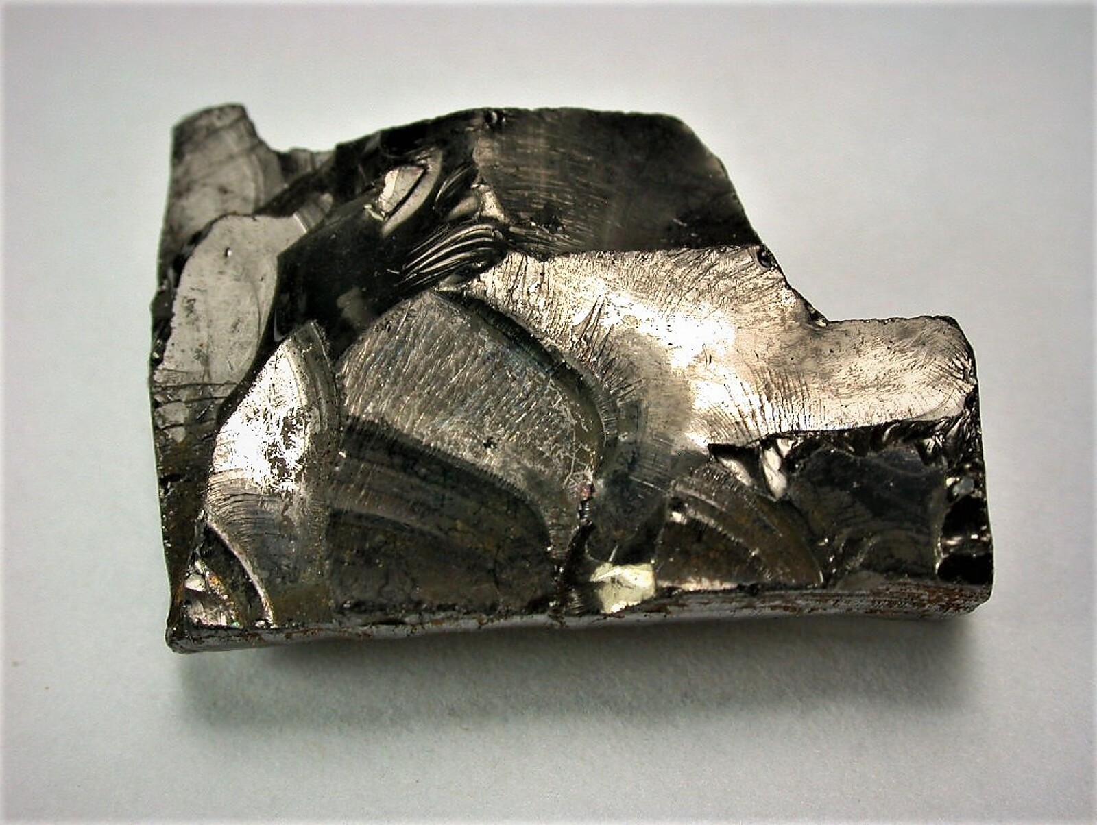 Pyrobitumen (Var: Shungite (1))