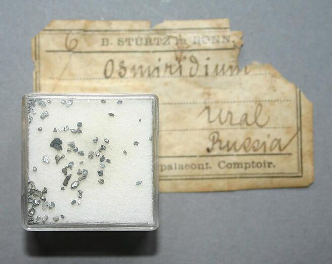 Native Iridium: Mineral information, data and localities.