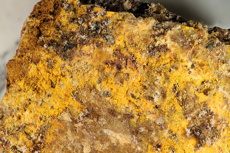 Hawleyite: Mineral information, data and localities.