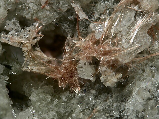 Raite: Mineral information, data and localities.